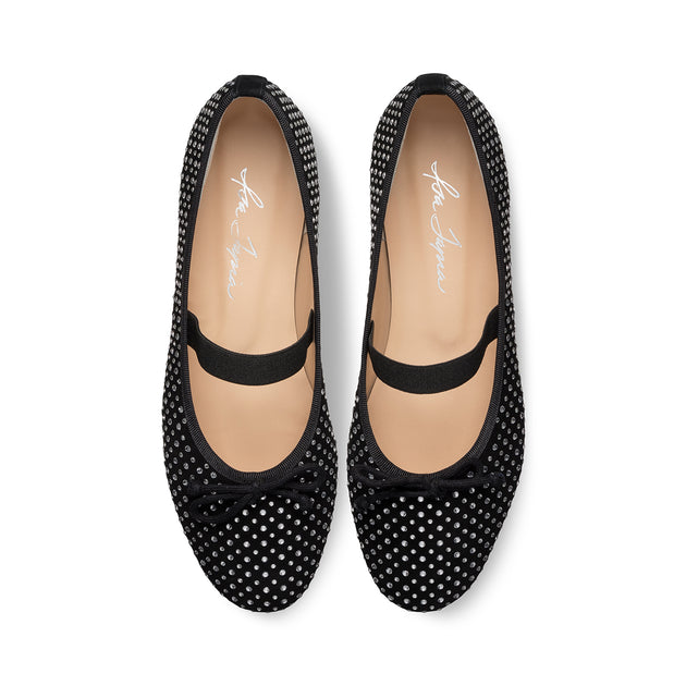 New Arrivals – Isa Tapia