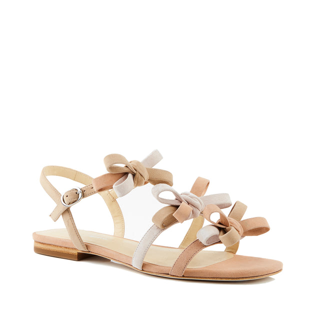 All Shoes – Isa Tapia